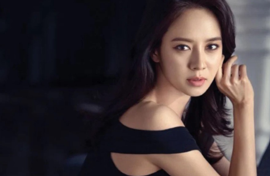 Mengenal Song Ji Hyo: Ratu Variety Show dan Aktris Serba Bisa dalam Film & Drama Korea ...